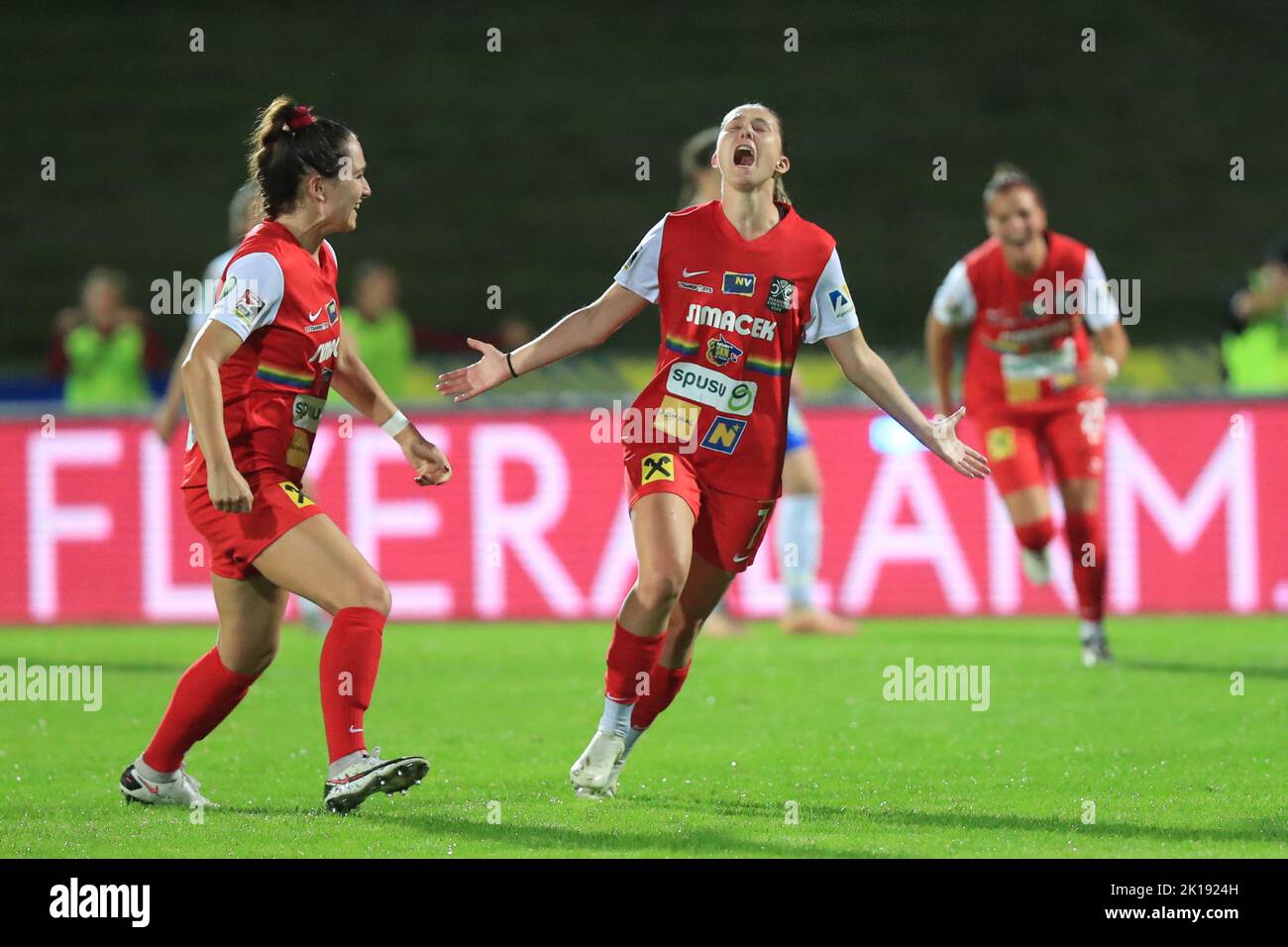 First vienna fc frauen hi-res stock photography and images - Alamy