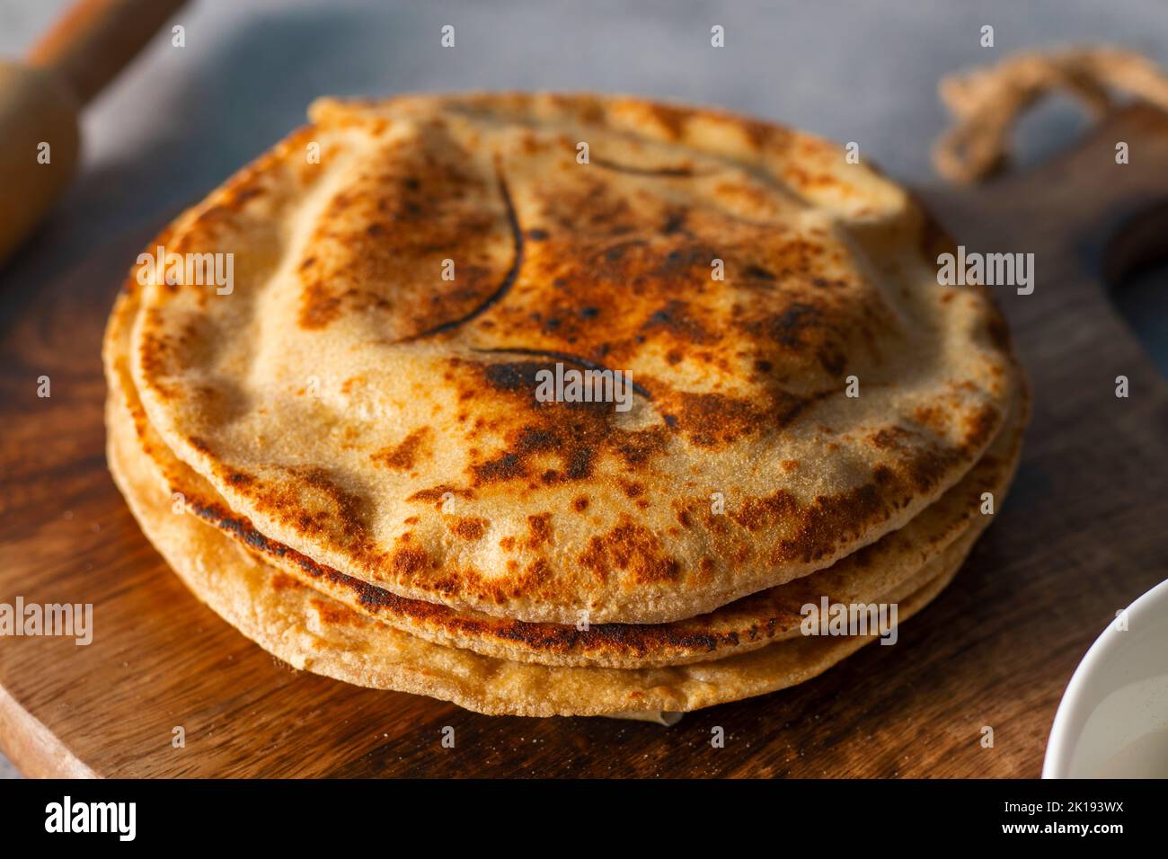selective focus of Indian flat bread Roti or Chapati Stock Photo - Alamy