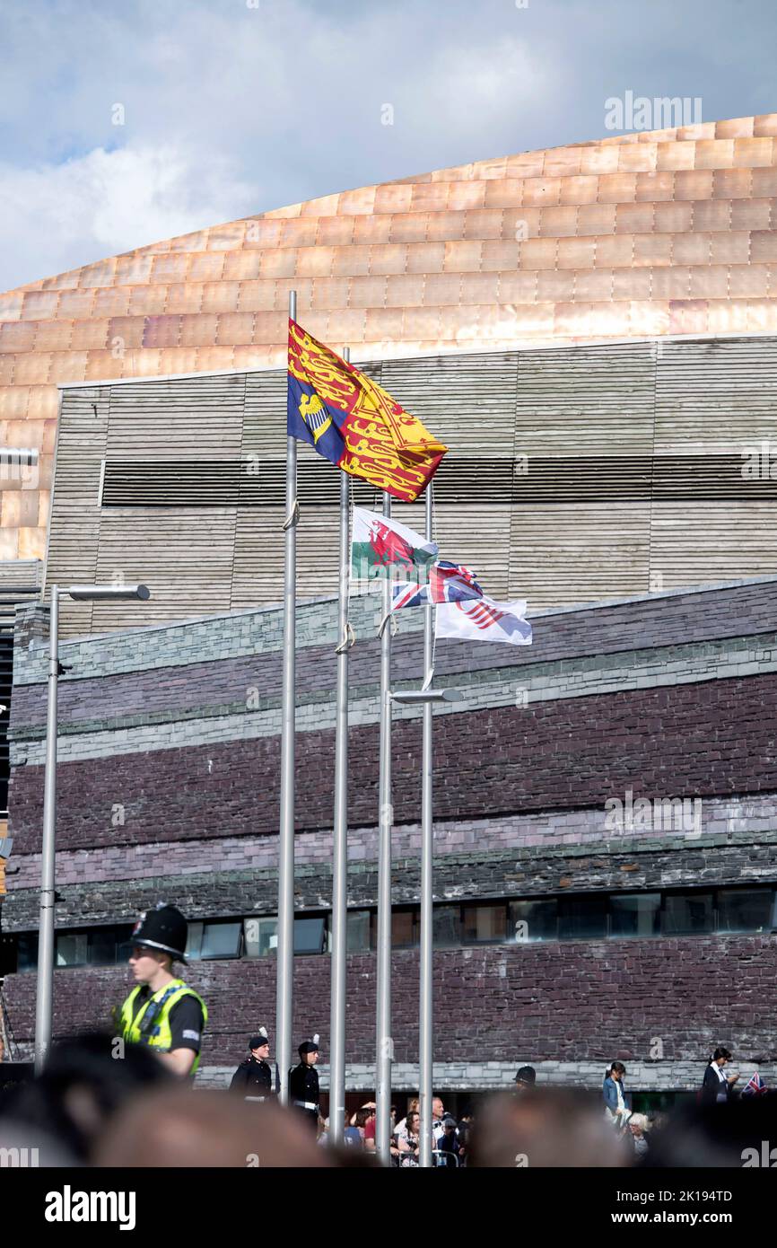 Cardiff, UK. 16th Sep, 2022. The Union Jack and Welsh flag fly at half ...
