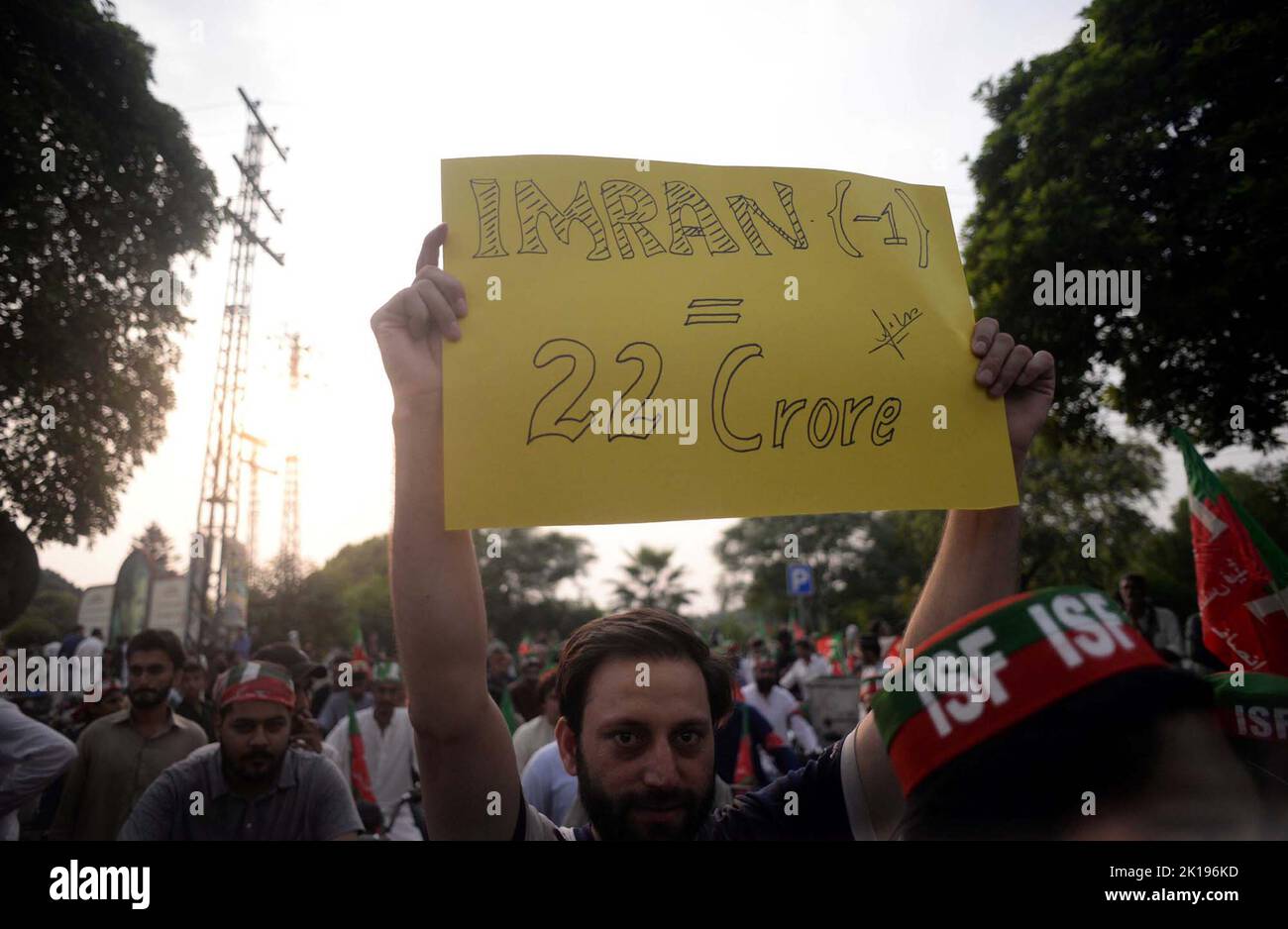Pakistan. 16th Sep, 2022. Activists of Tehreek-e-Insaf (PTI) are ...