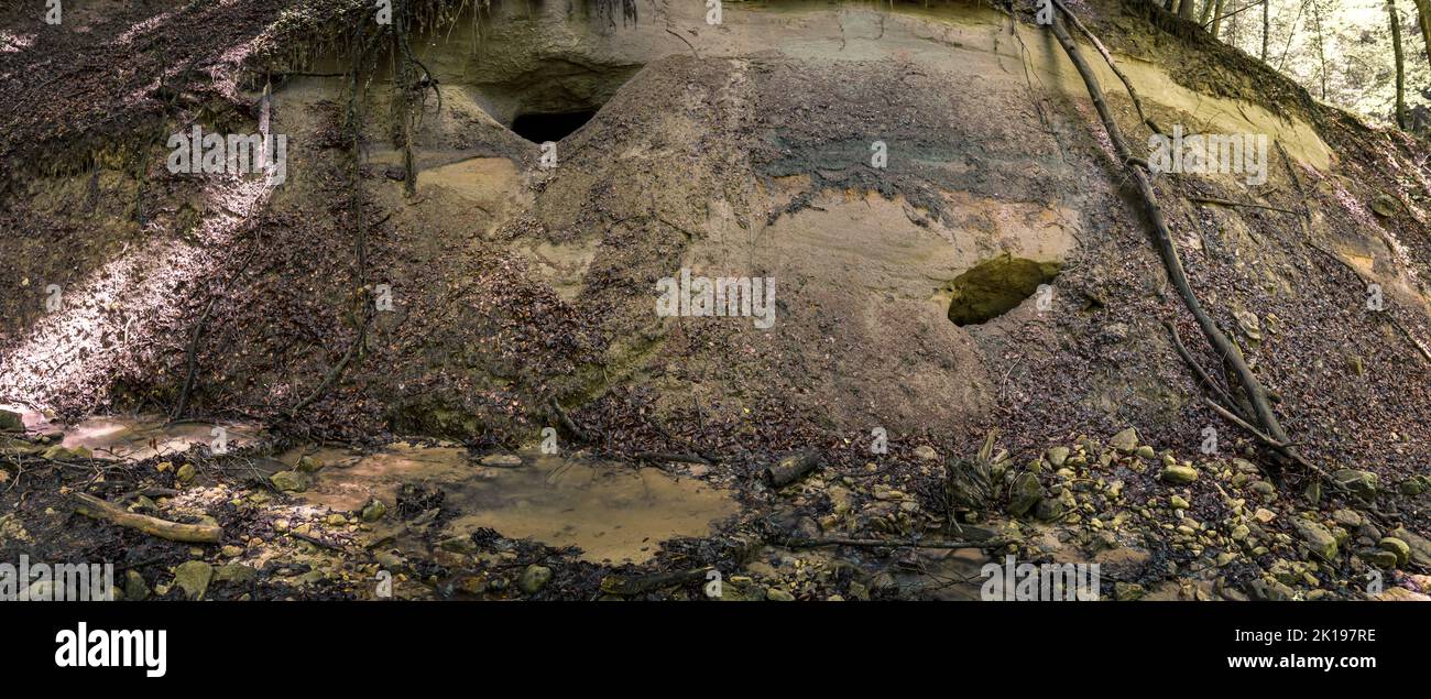 Exploring a experimental mine deep in the woods where coal was once ...