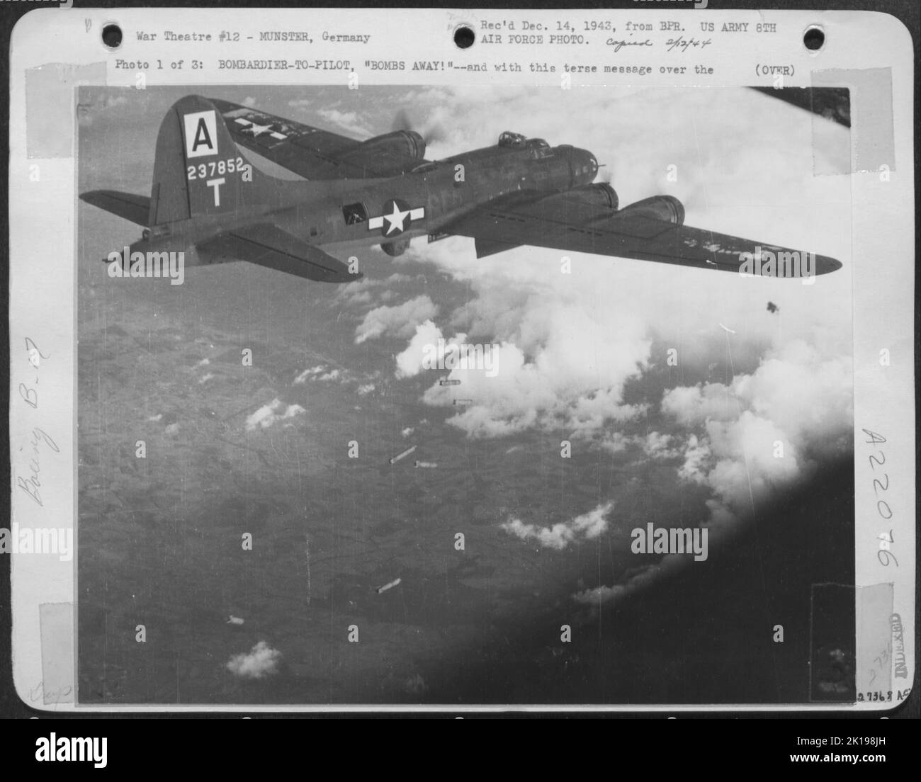Ww2 bombardier hi-res stock photography and images - Alamy