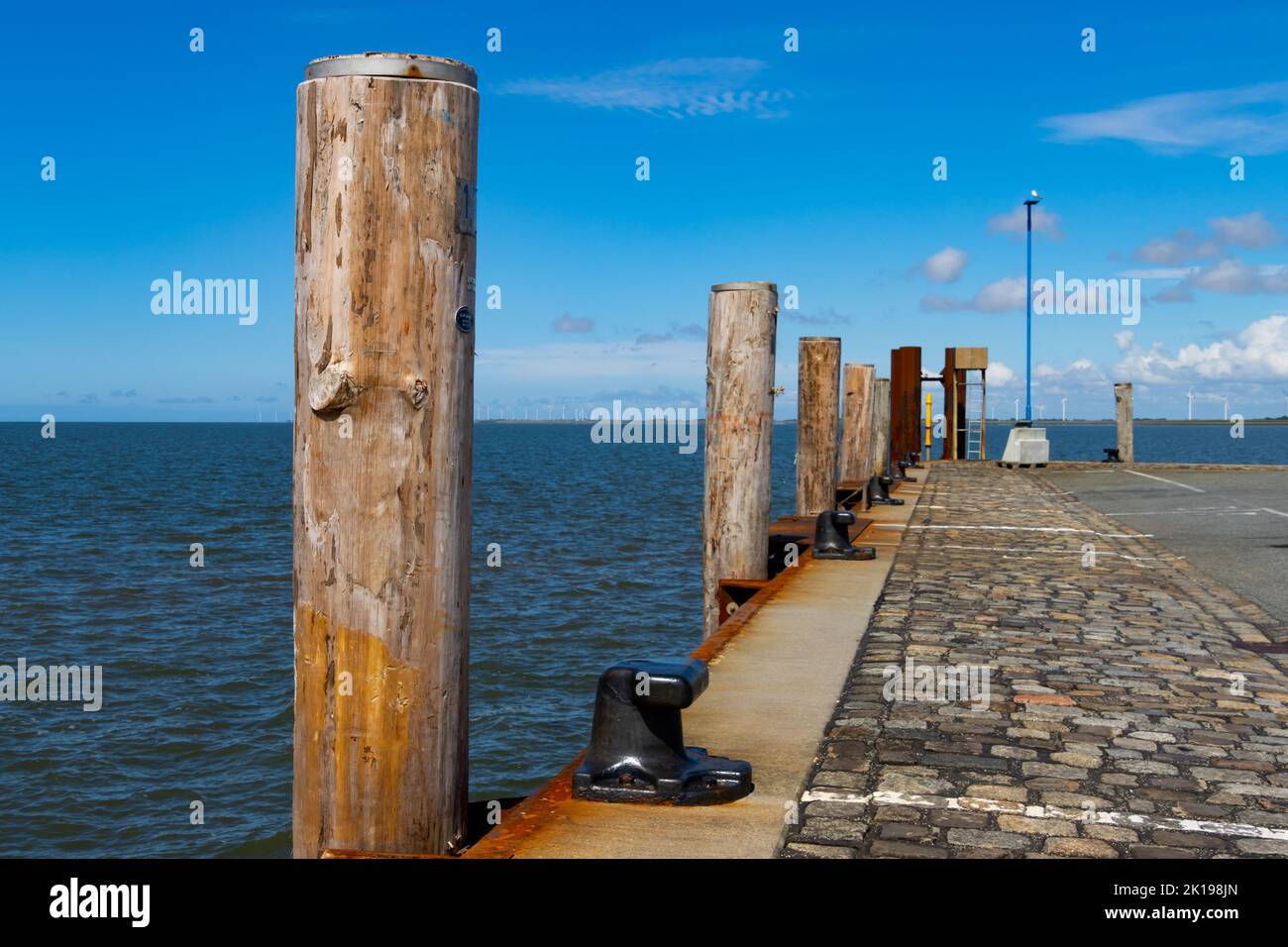 Mooring dolphin hi-res stock photography and images - Alamy