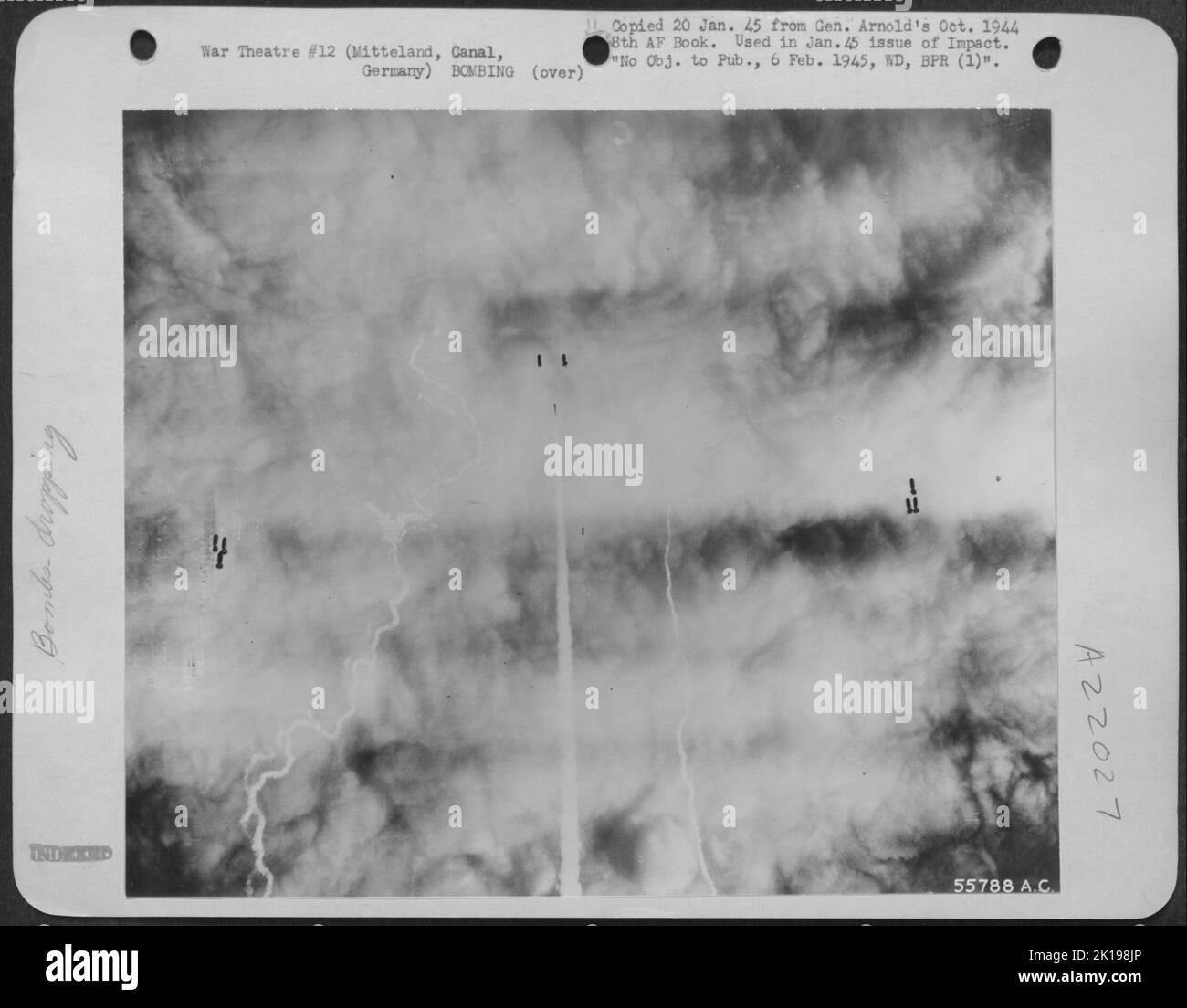 Smoke markers hi-res stock photography and images - Alamy