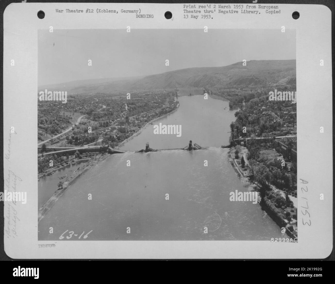 Damaged bridges hi-res stock photography and images - Alamy