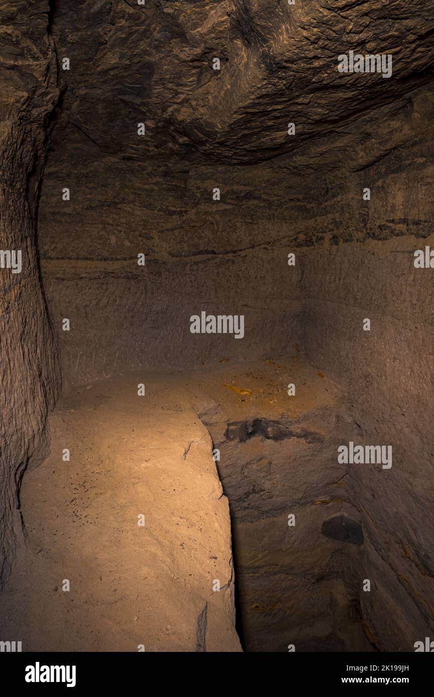 Exploring a experimental mine deep in the woods where coal was once ...