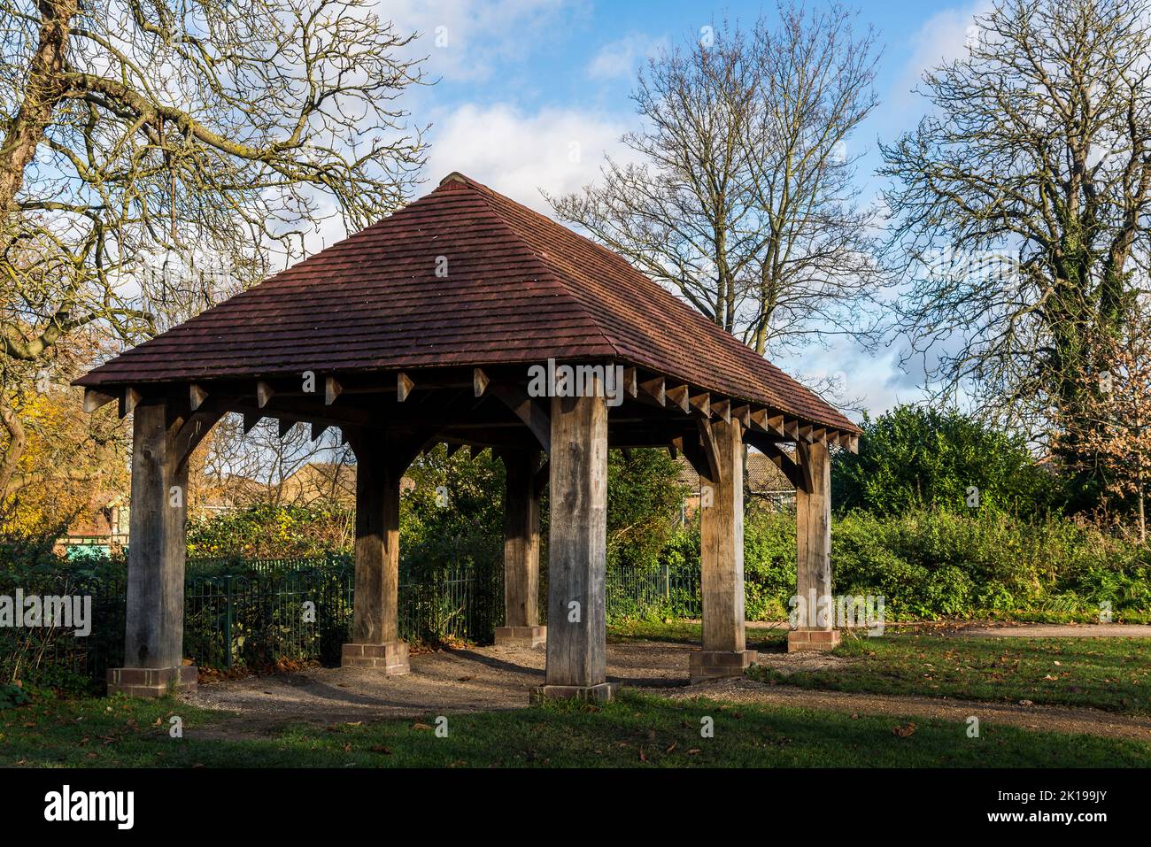 Covered structure, Lloyd Park next to William Morris Gallery ...