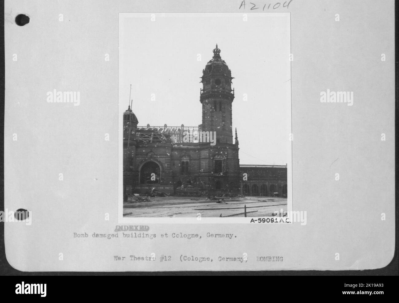 Ww2 bomb damaged buildings hi-res stock photography and images - Alamy