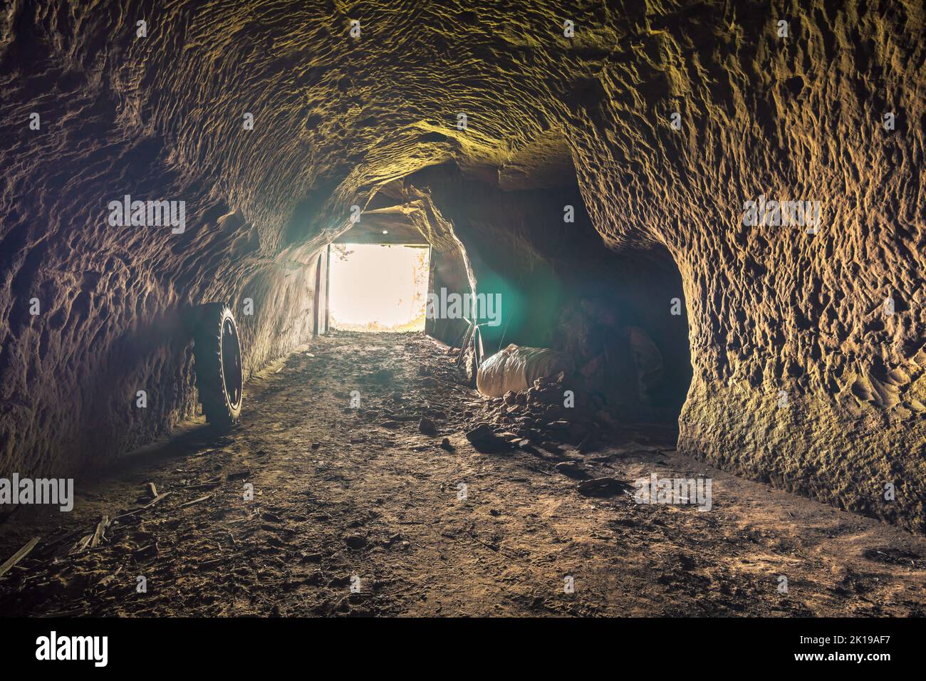 Exploring a experimental mine deep in the woods where coal was once ...