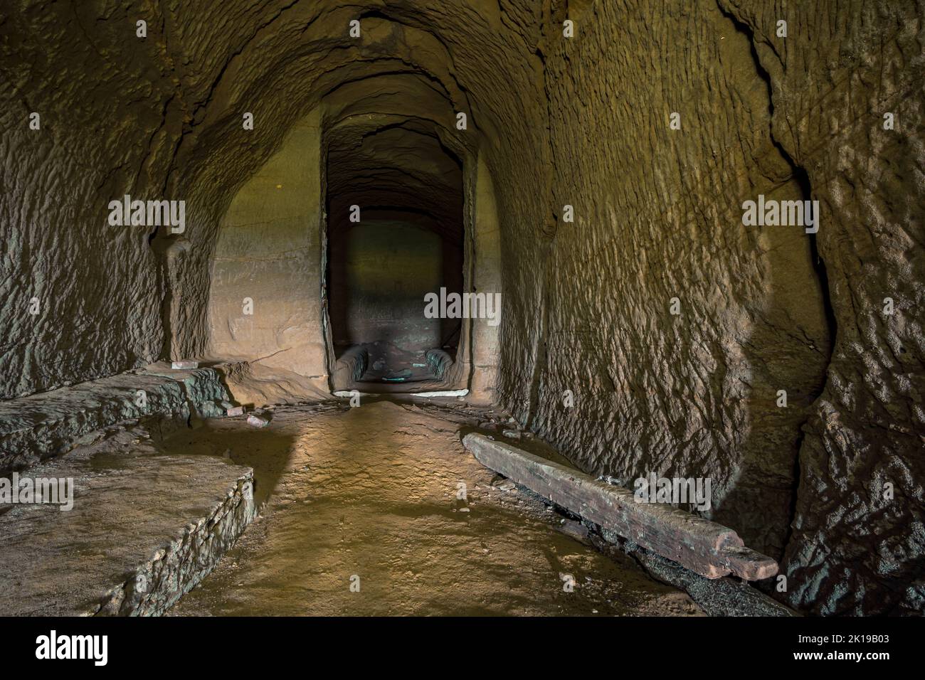 Exploring a experimental mine deep in the woods where coal was once ...