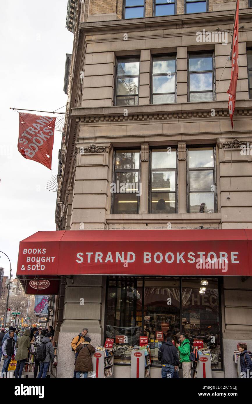 Strand books new york hi-res stock photography and images - Alamy
