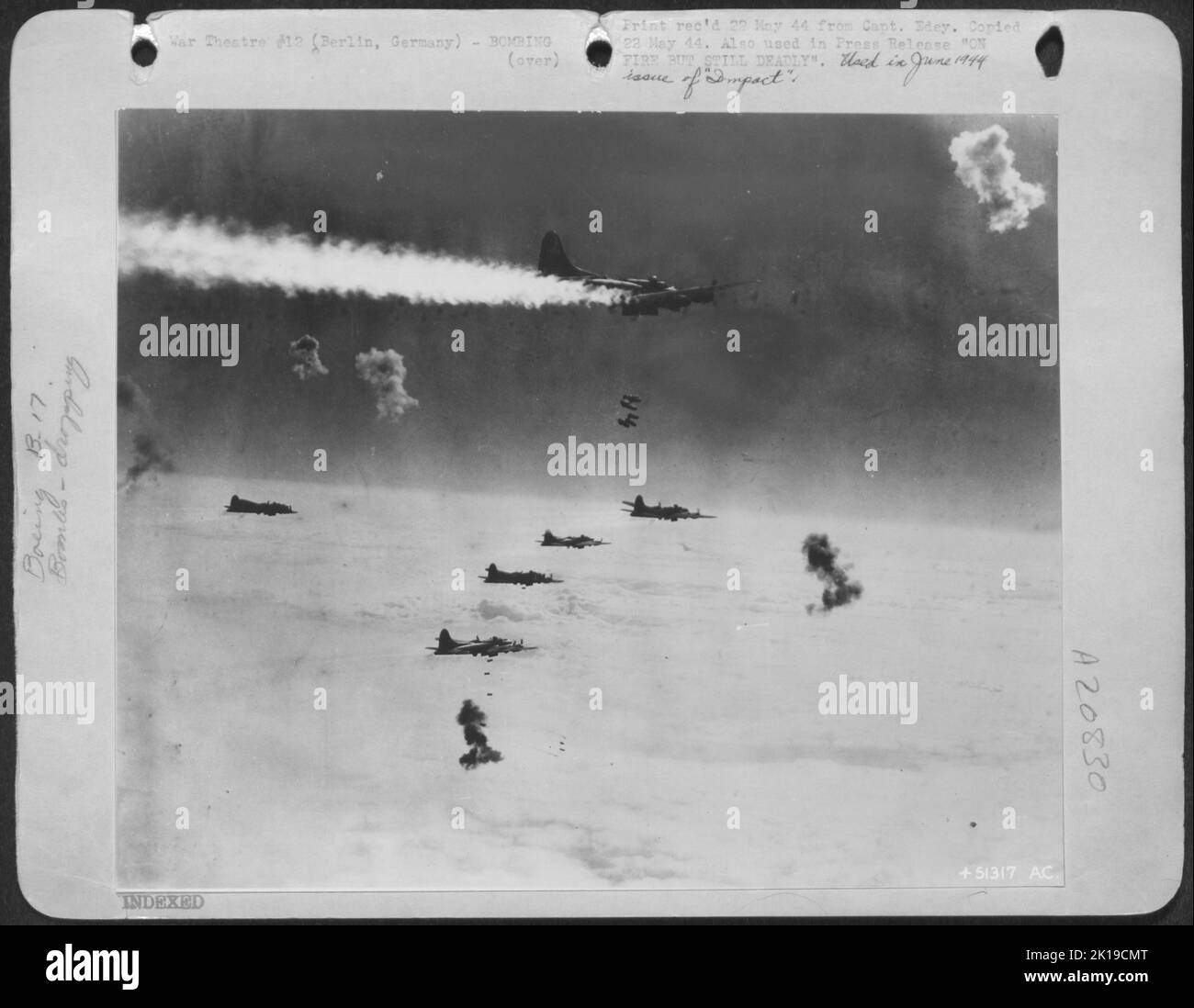 Bombardier b 17 wwii hi-res stock photography and images - Alamy