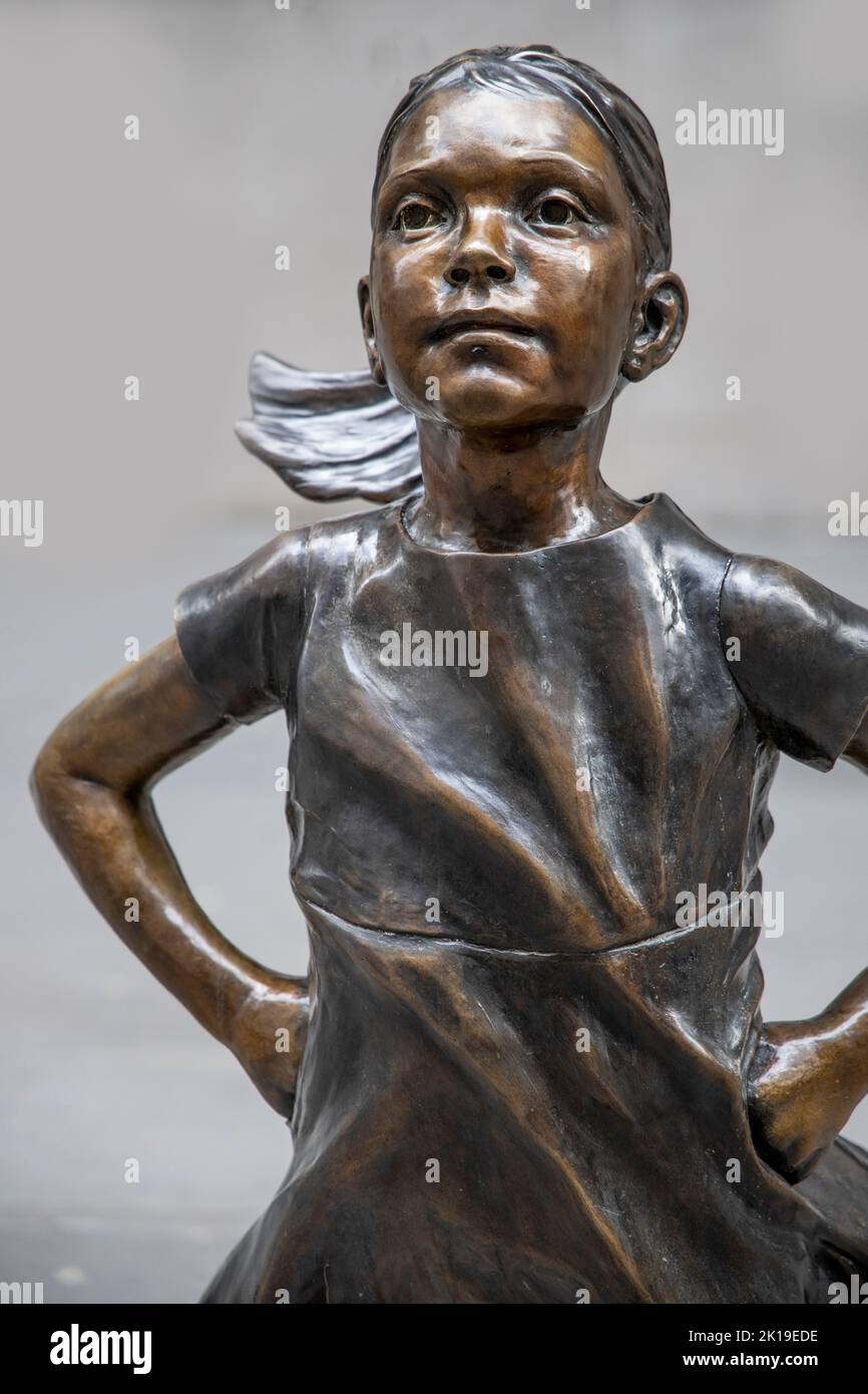 Fearless girl statue new york hi-res stock photography and images - Alamy
