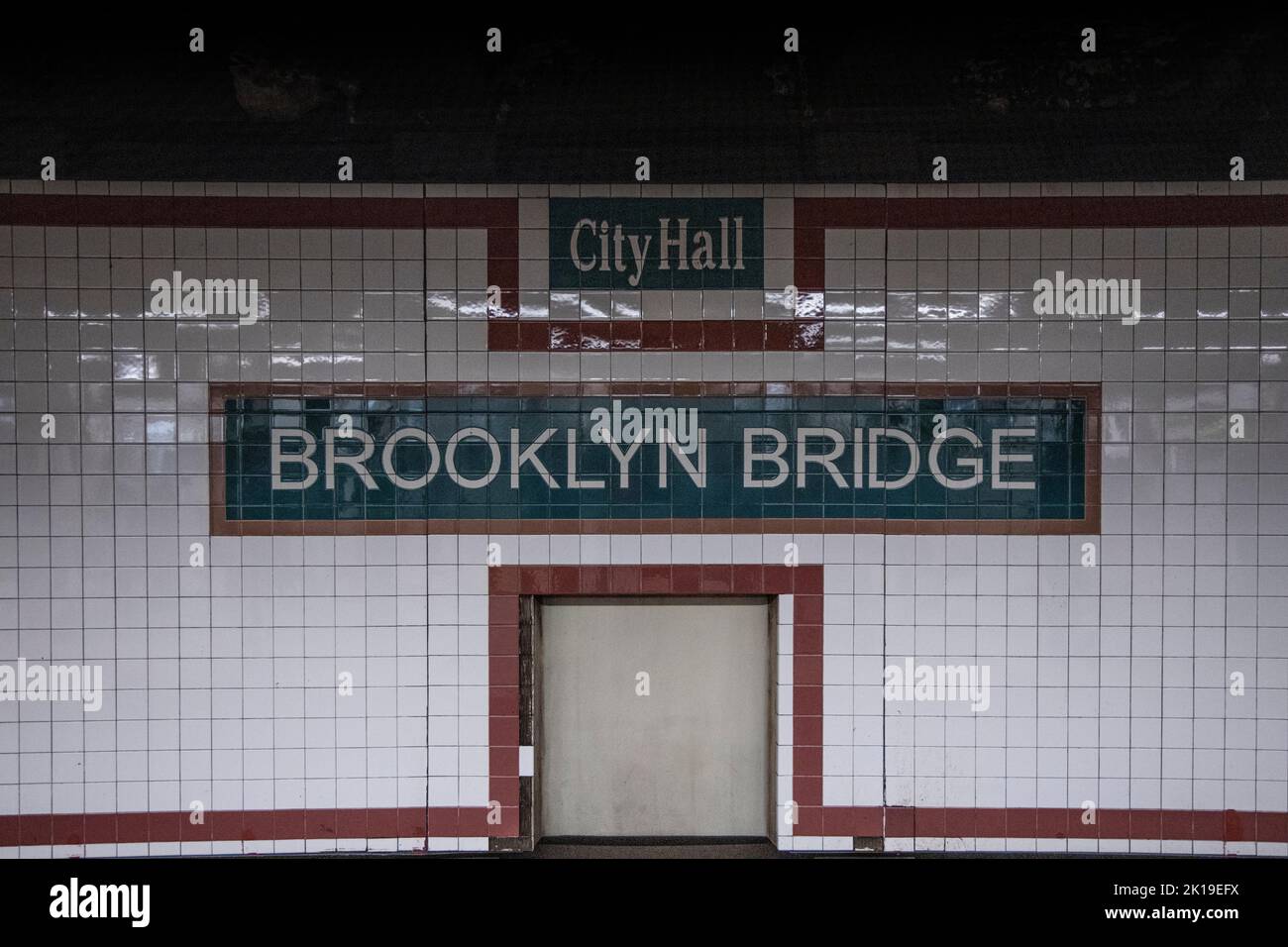 Bridge new york subway hi-res stock photography and images - Alamy