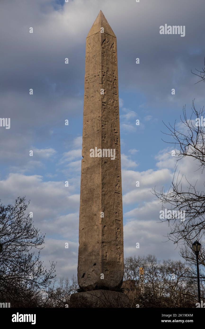 Cleopatras needle hi-res stock photography and images - Alamy