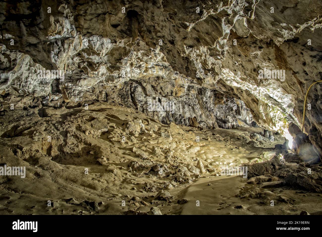 Interior of Polovragi cave, Romania. The Polovragi Cave is the largest ...