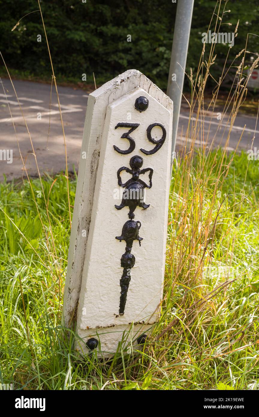 Old mile post just outside Uckfield giving mileage to Bow Bells, London ...