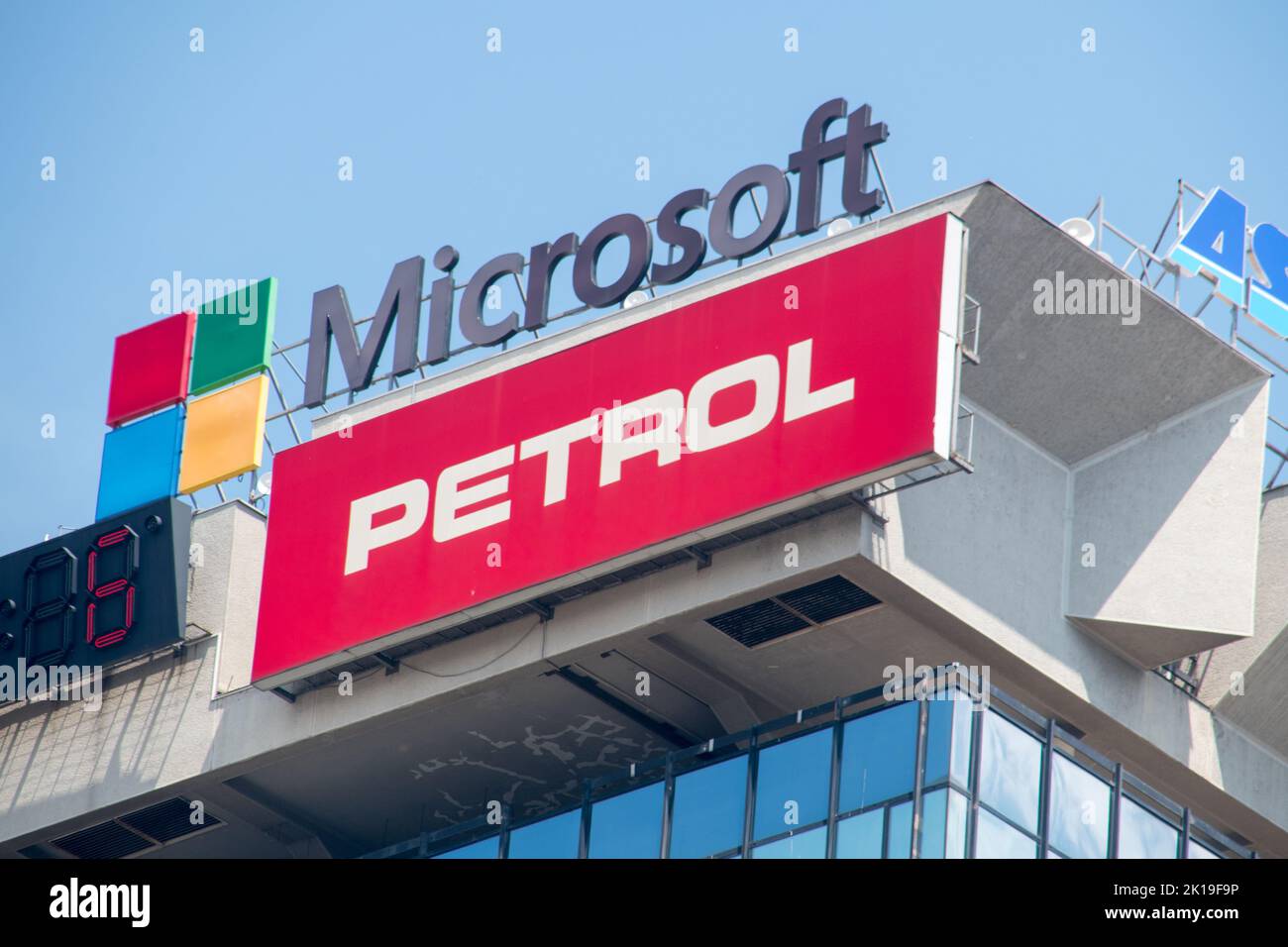 Petrol slovenija logo hi-res stock photography and images - Alamy
