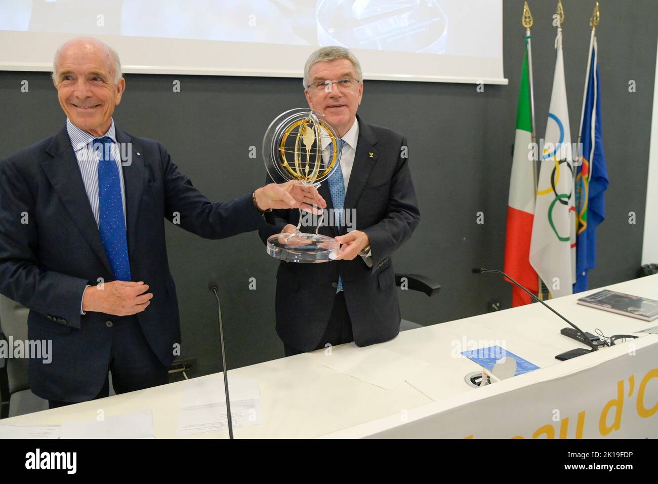 Flambeau dor award hi-res stock photography and images - Alamy