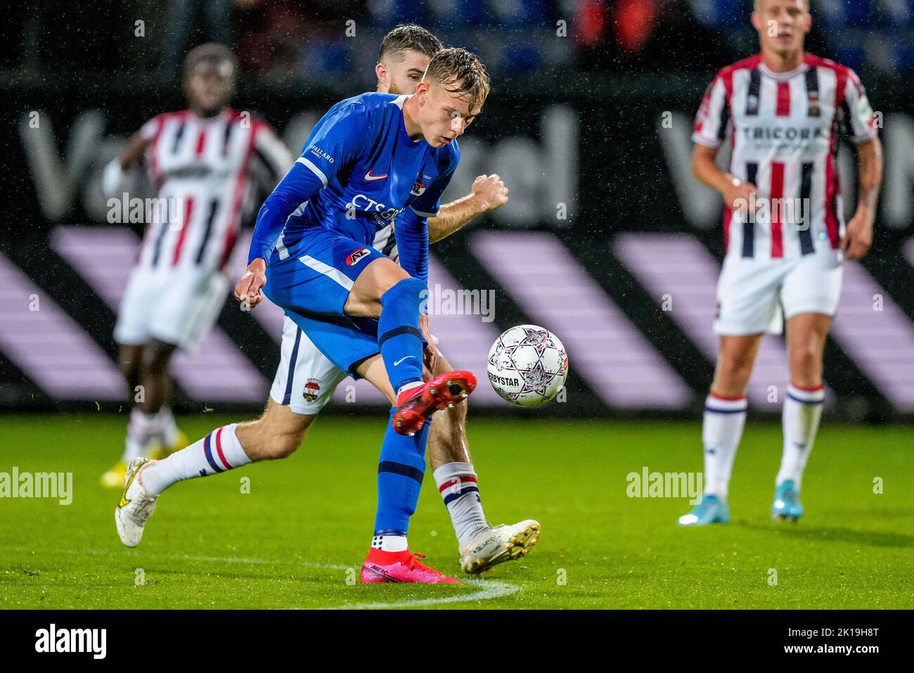 TILBURG, NETHERLANDS - SEPTEMBER 16: Finn Stam of Jong AZ, Daniel ...