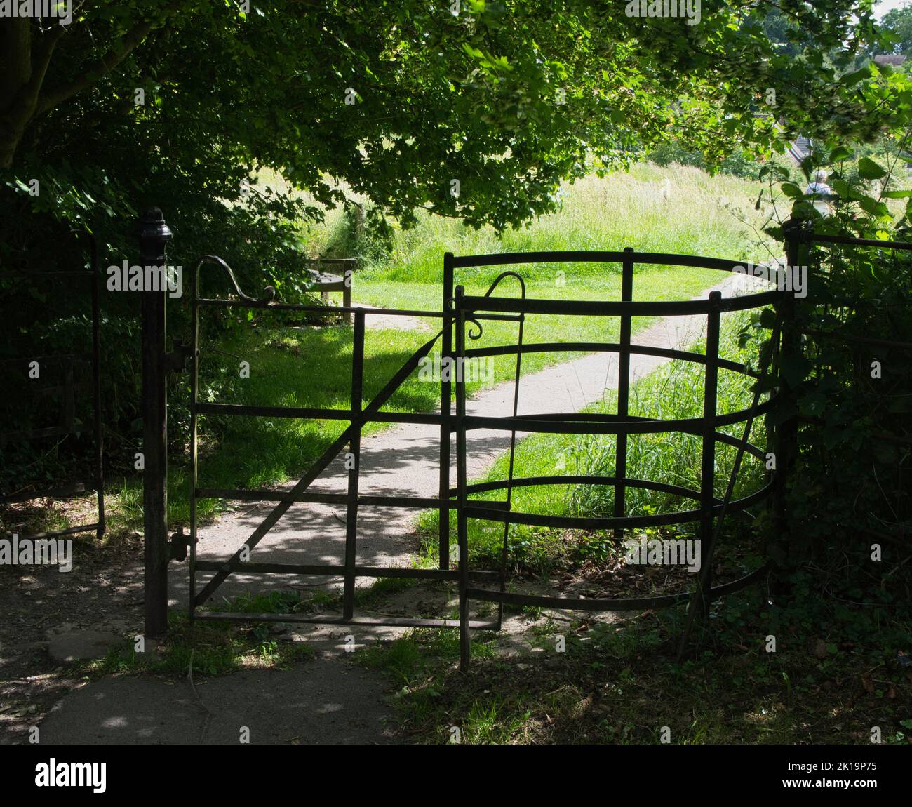 A Kissing Gate at East Hendred, Near Wantage, Oxfordshire Stock Photo ...