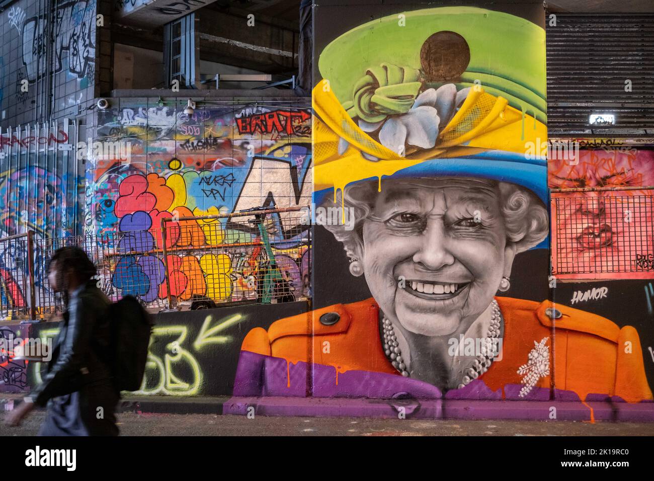 © Jeff Moore - Street art murals paying tribute the late Queen ...