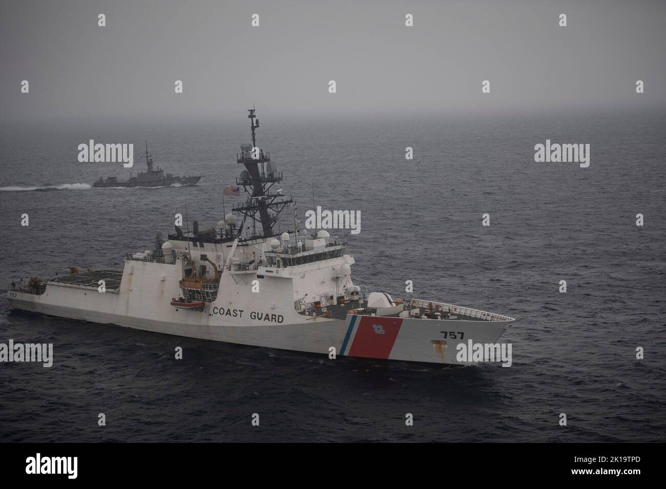 Singapore Naval ship MSRV Bastion and USCGC Midgett (WMSL 757) conduct ...