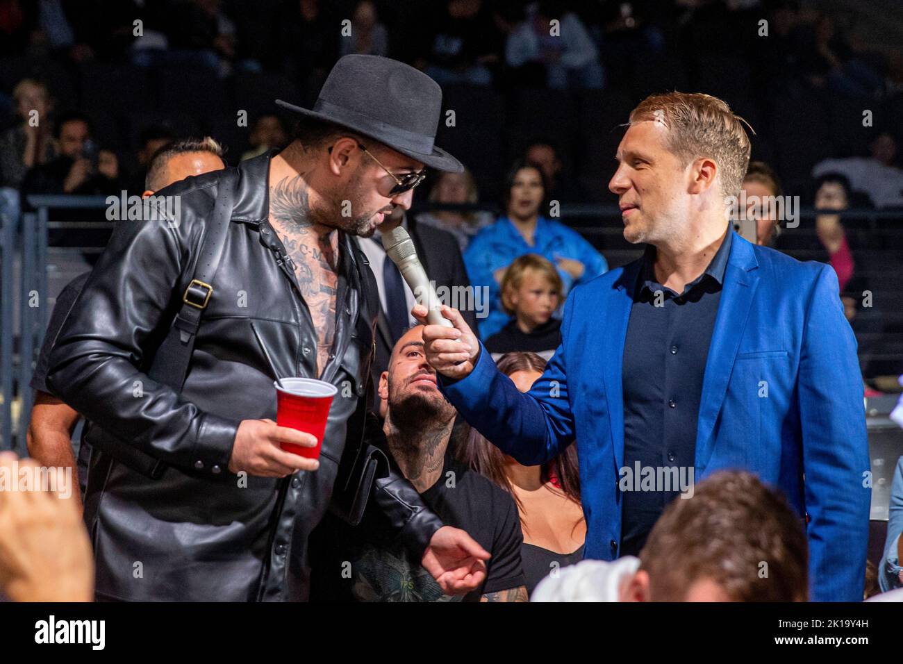 Boxing ring r hi-res stock photography and images - Alamy