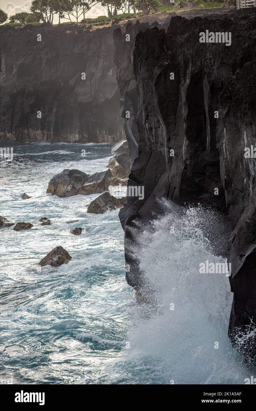 Rocky coast of Cap Mechant, Réunion Island, France Stock Photo - Alamy