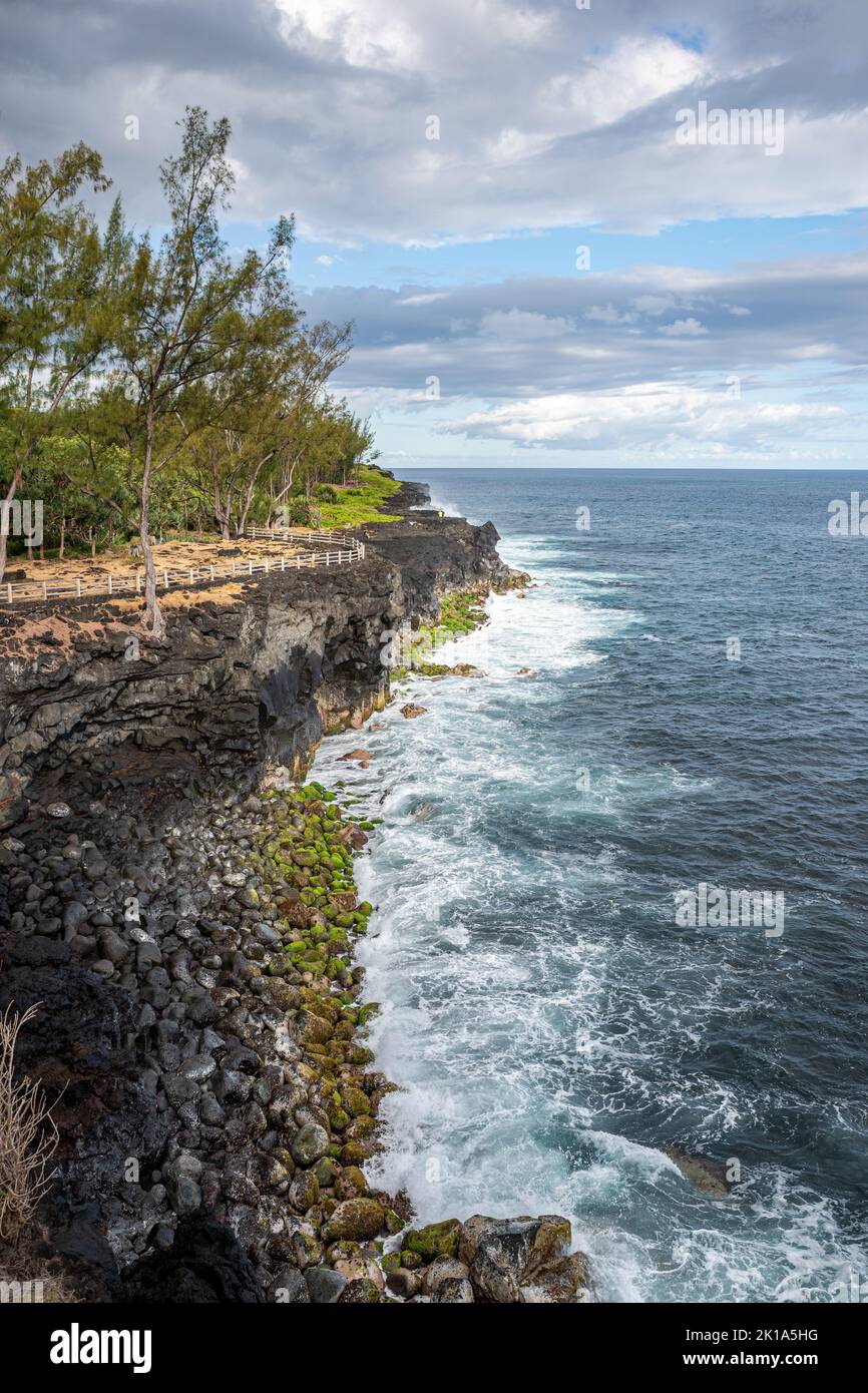 Rocky coast of Cap Mechant, Réunion Island, France Stock Photo - Alamy