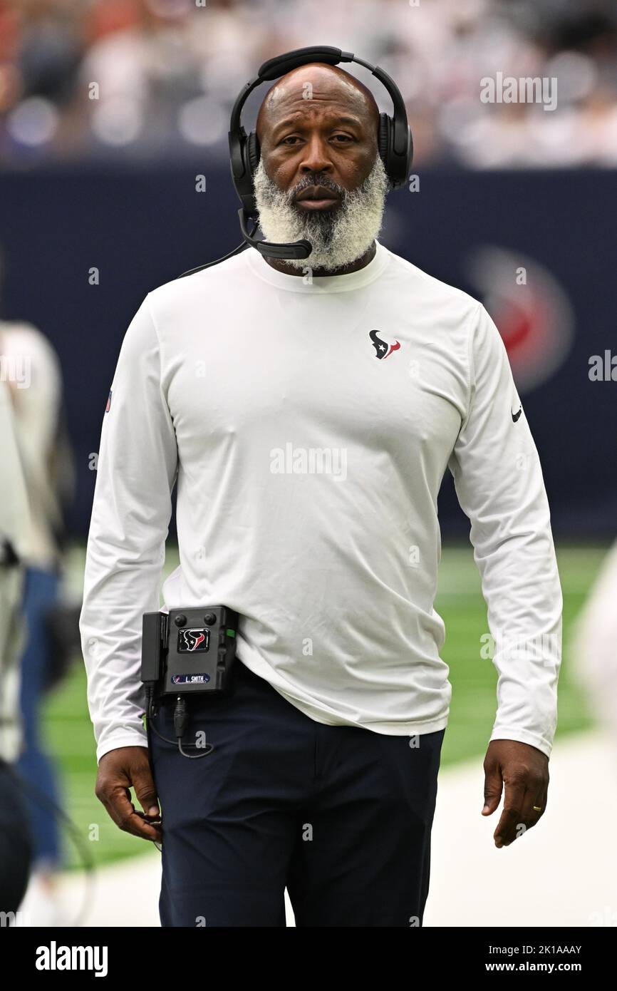 Houston Texans head coach during the NFL football game between the ...