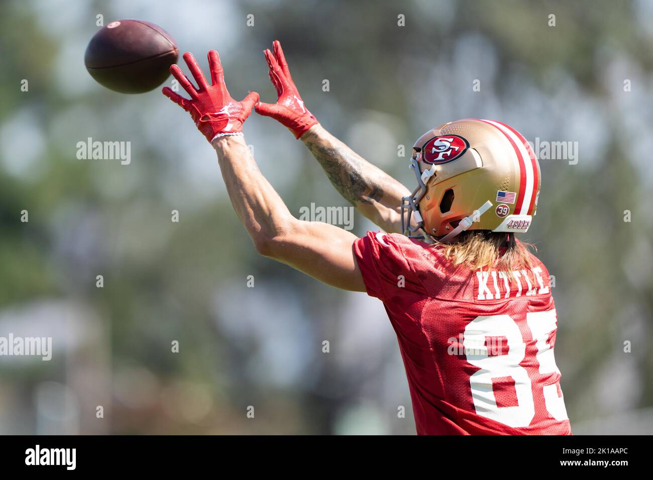 Sep 16, 2022; Santa Clara, California, USA; San Francisco 49ers tight ...