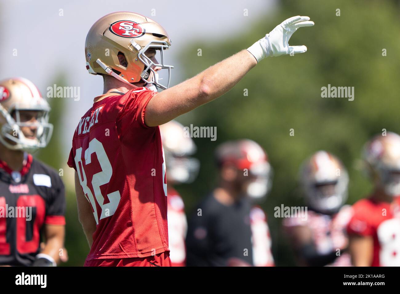Sep 16, 2022; Santa Clara, California, USA; San Francisco 49ers tight ...
