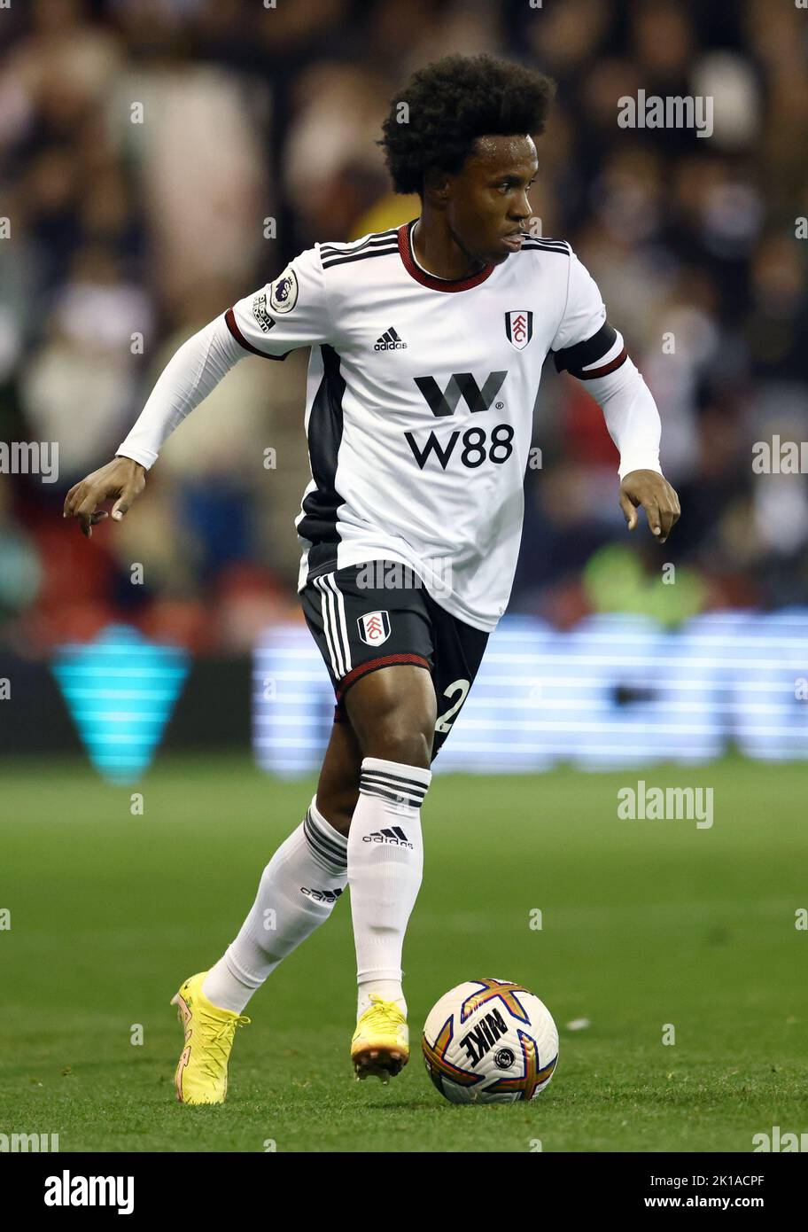 Willian fulham hi-res stock photography and images - Alamy