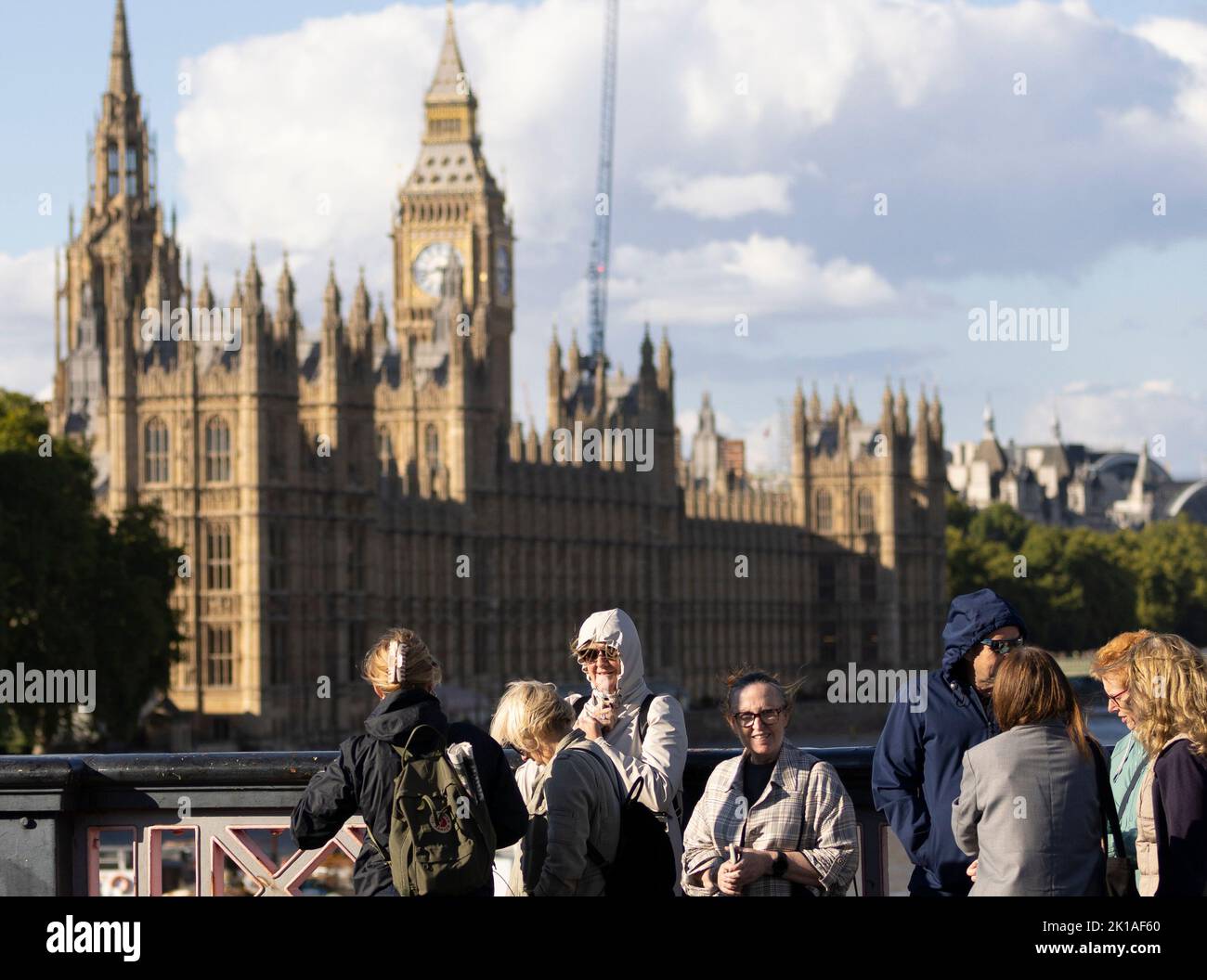 London, UK. 16th Sep 2022. People queue to pay their respect at ...