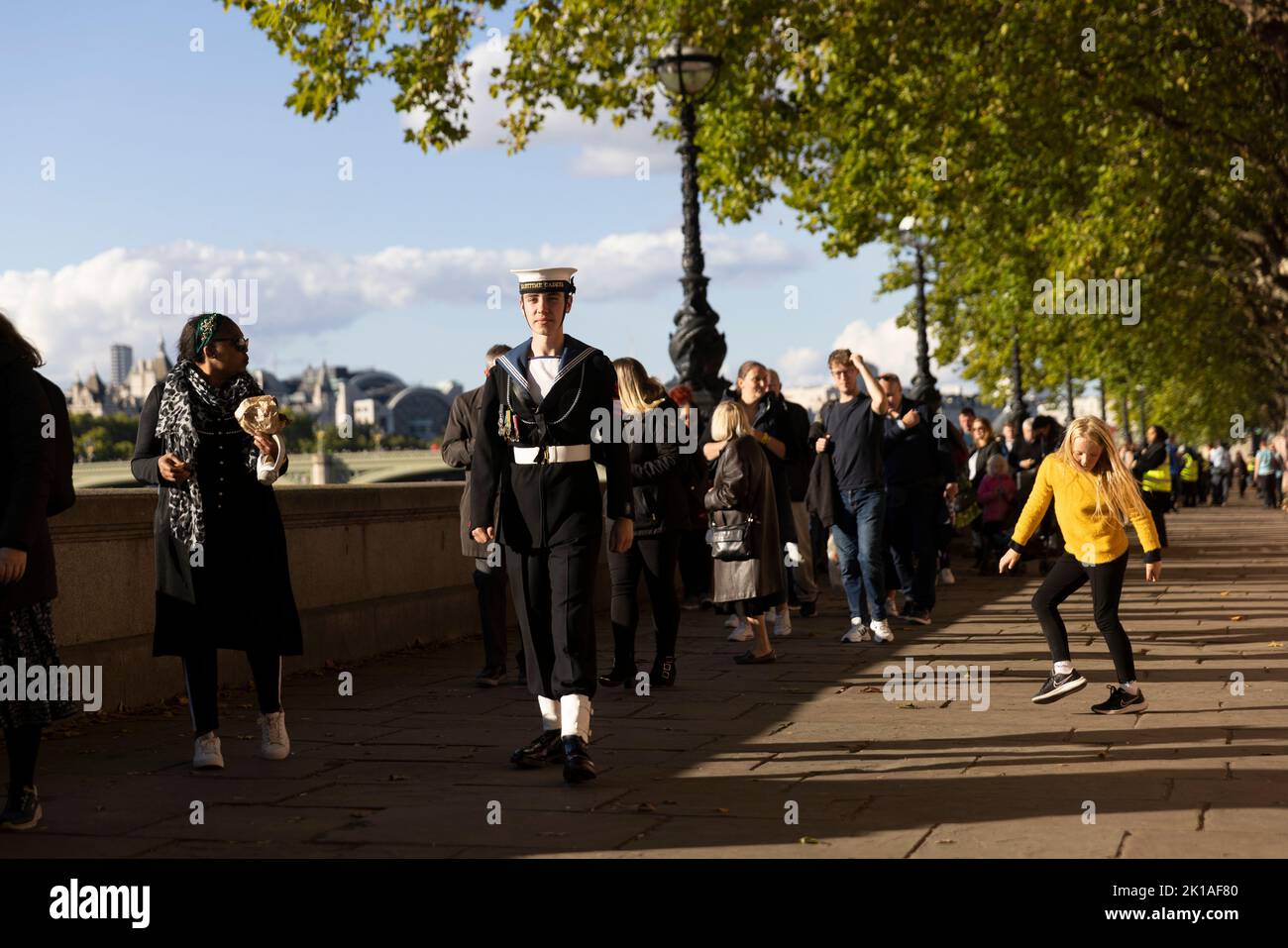 London, UK. 16th Sep 2022. People queue to pay their respect at ...