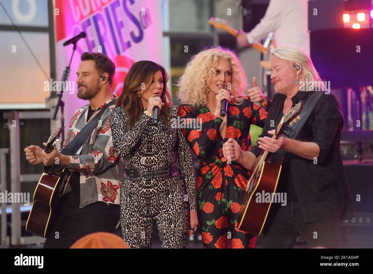 New York, USA. 16th Sep, 2022. Little Big Town - (L-R) Jimi Westbrook, Karen Fairchild, Kimberly ...
