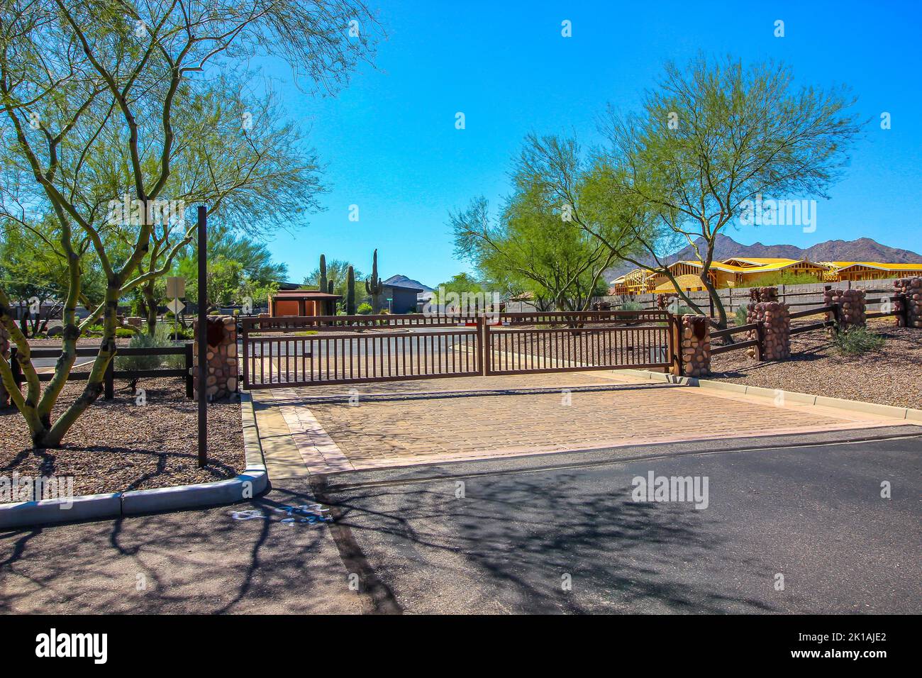 Subdivision entrance hi-res stock photography and images - Alamy