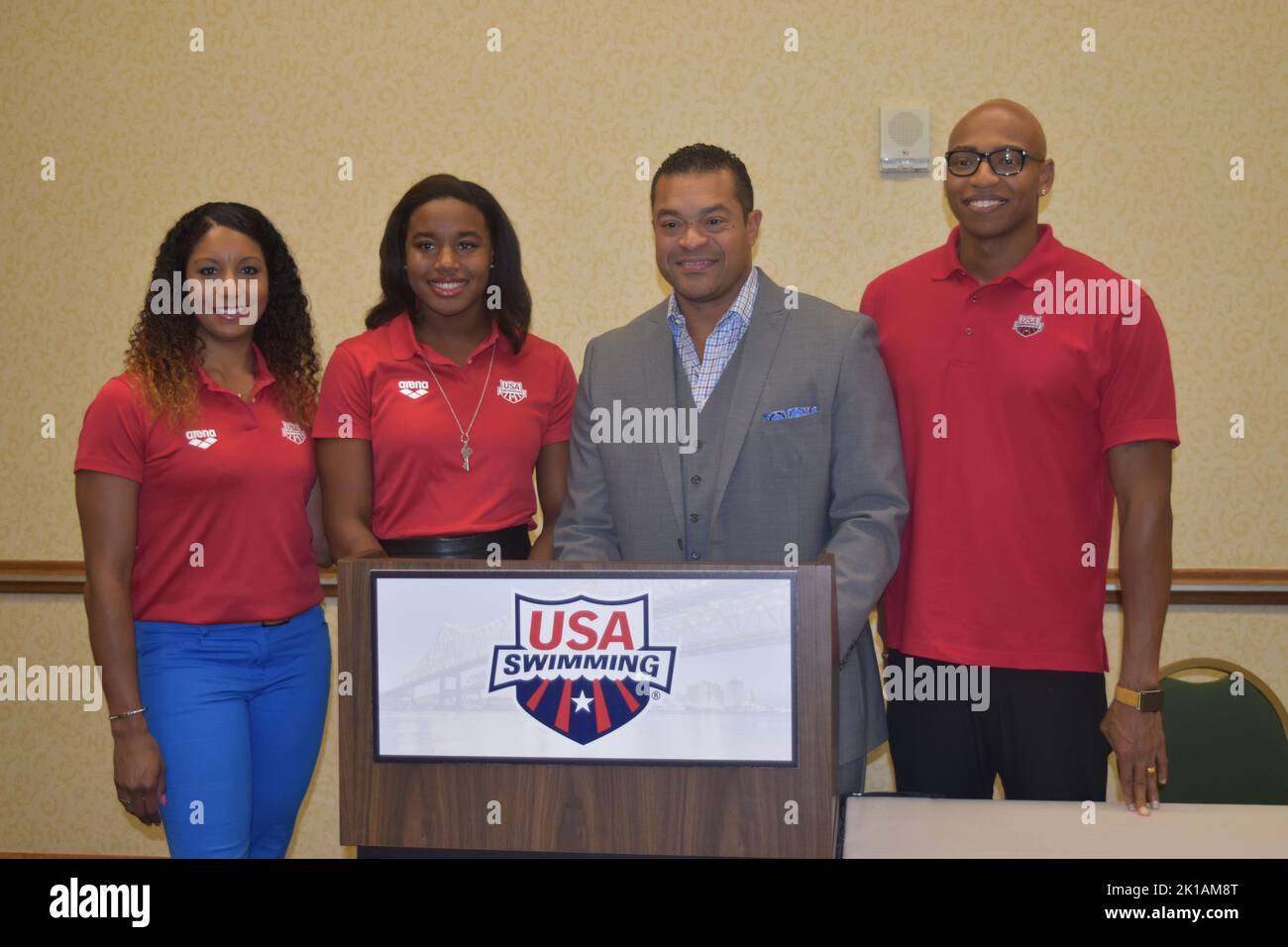 ESPN's Michael Eaves moderated a panel at the 2017 NABJ Convention ...