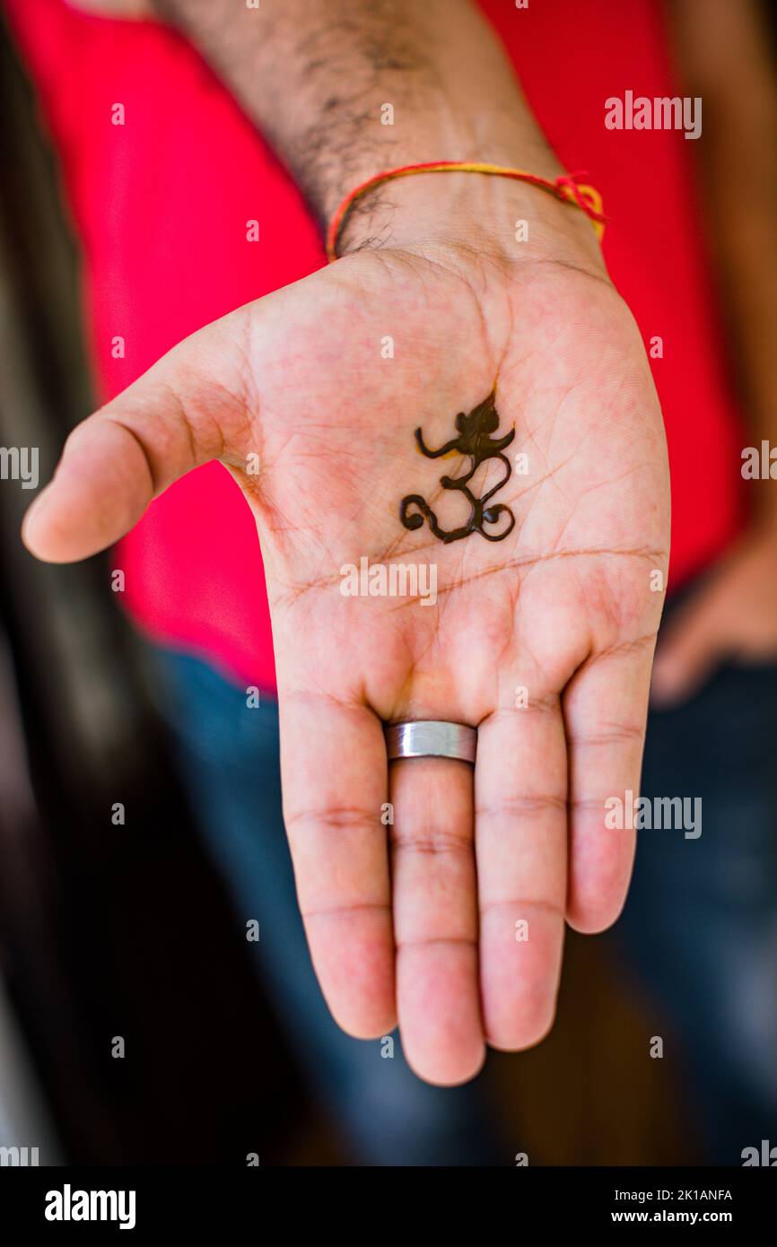 Mehendi mehndi sangeet indian wedding tradition ceremony at mamt hi-res ...