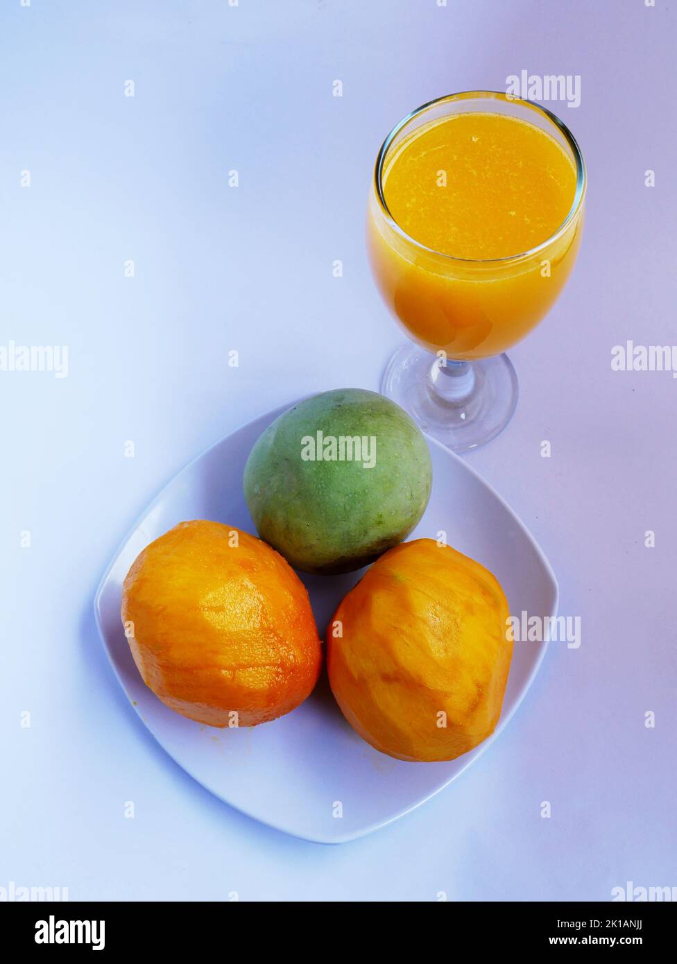 Healthy round ripe mangoes hi-res stock photography and images - Alamy