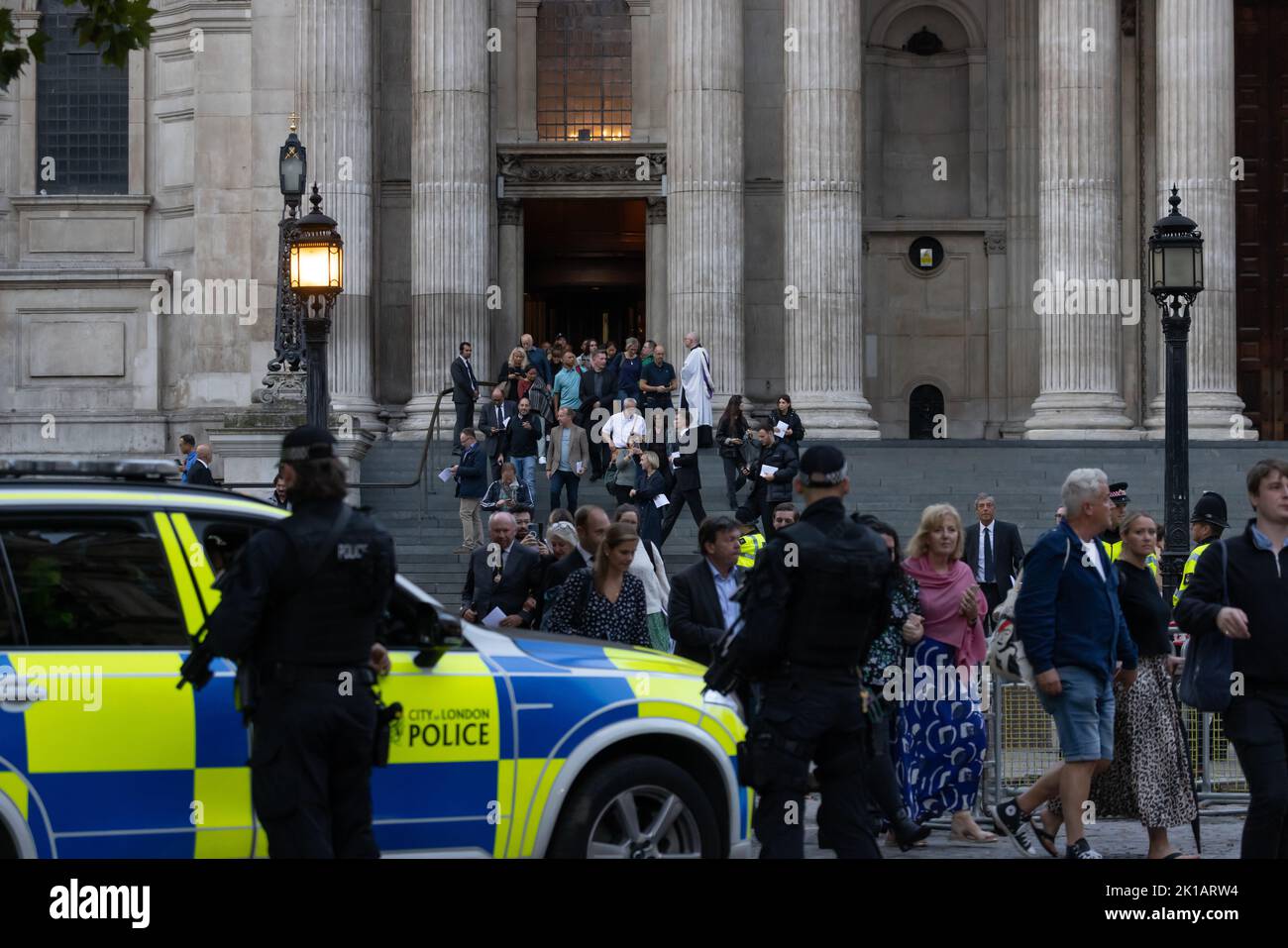 Around London during the mourning period for Queen Elizabeth II Stock ...