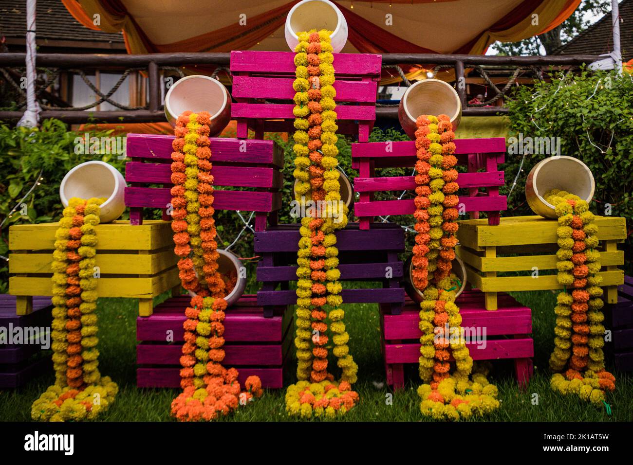 Mehendi Mehndi Sangeet Indian Wedding Tradition Ceremony At Mamta Pool ...