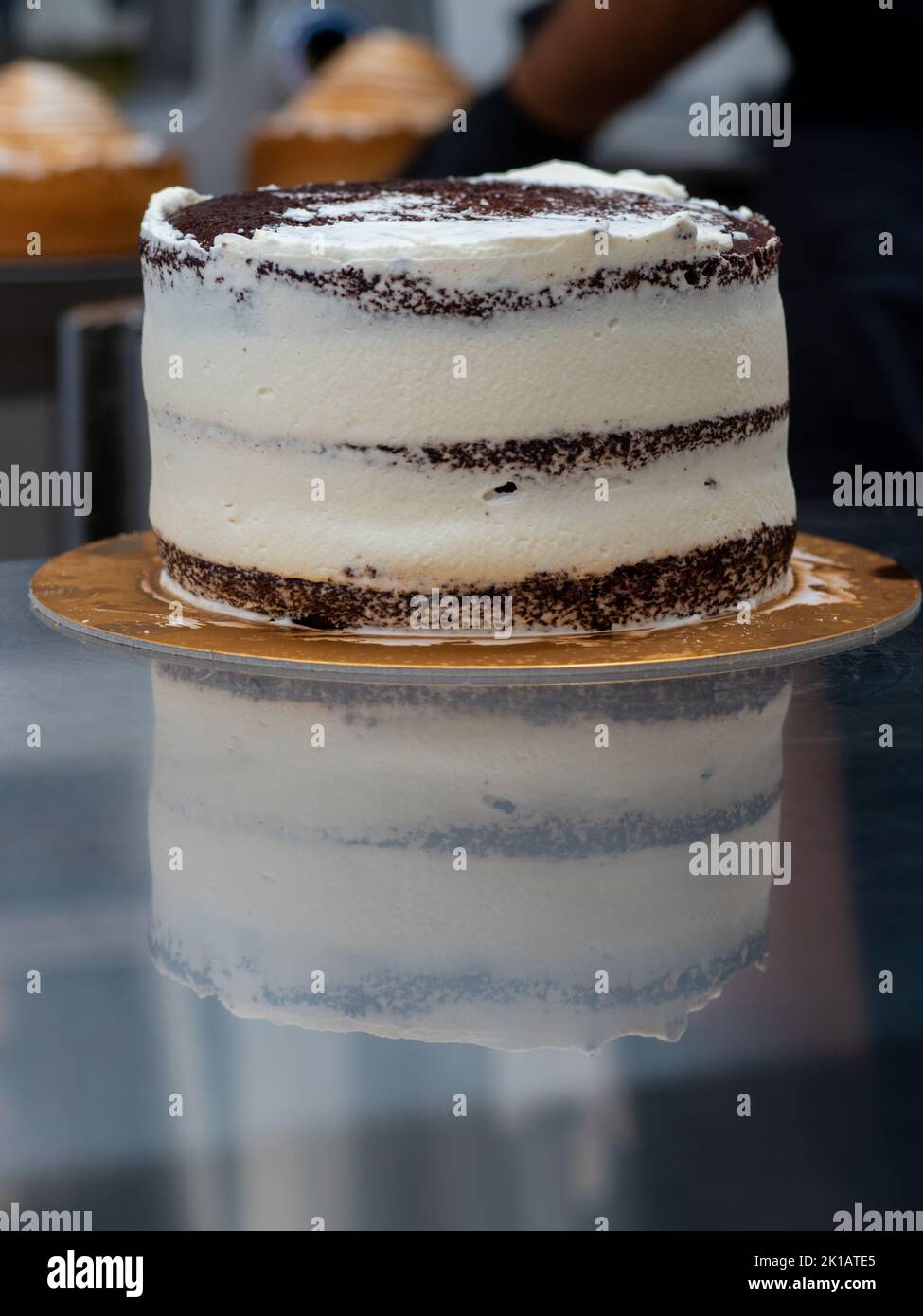 Preparation of a birthday cake Stock Photo - Alamy