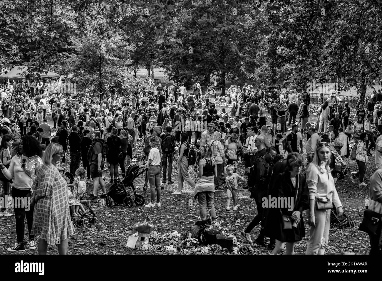 Around London in the year of Queen Elizabeth II passing Stock Photo - Alamy