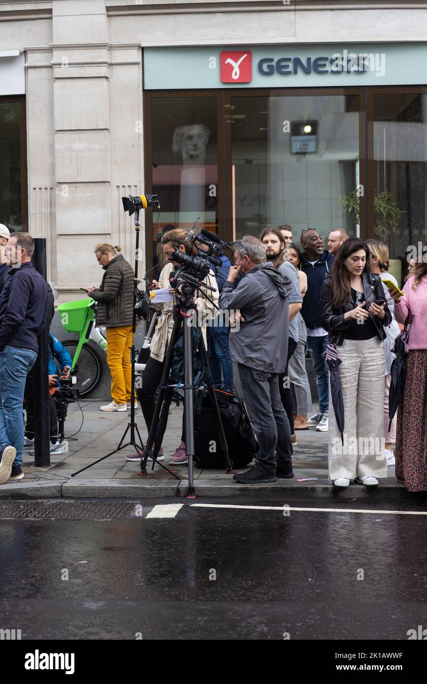 Around London during the mourning period for Queen Elizabeth II Stock ...
