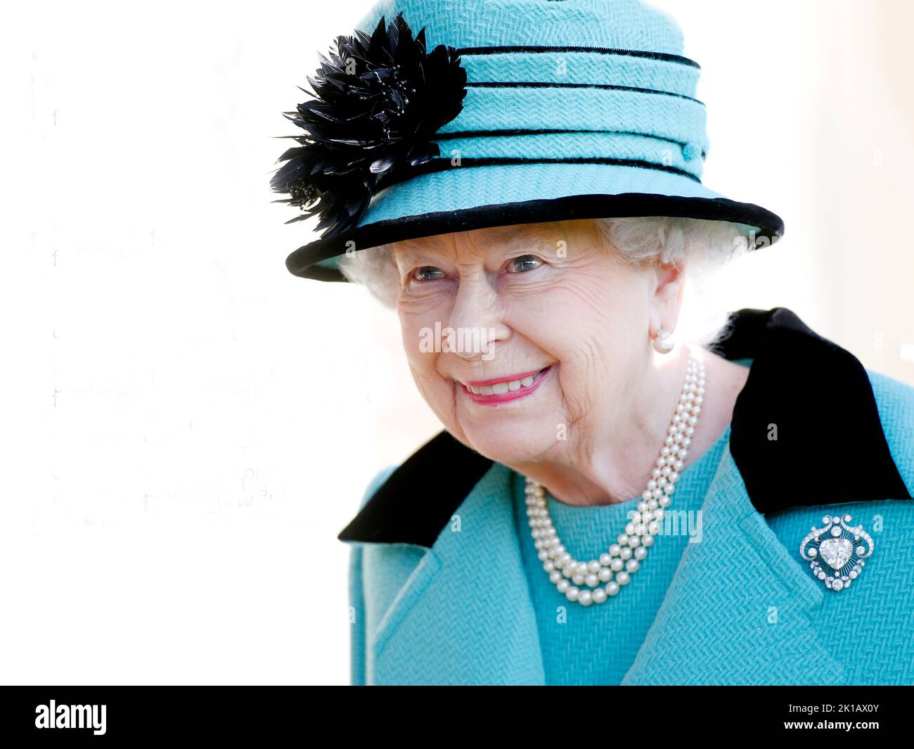 Hm the queen ii hi-res stock photography and images - Alamy