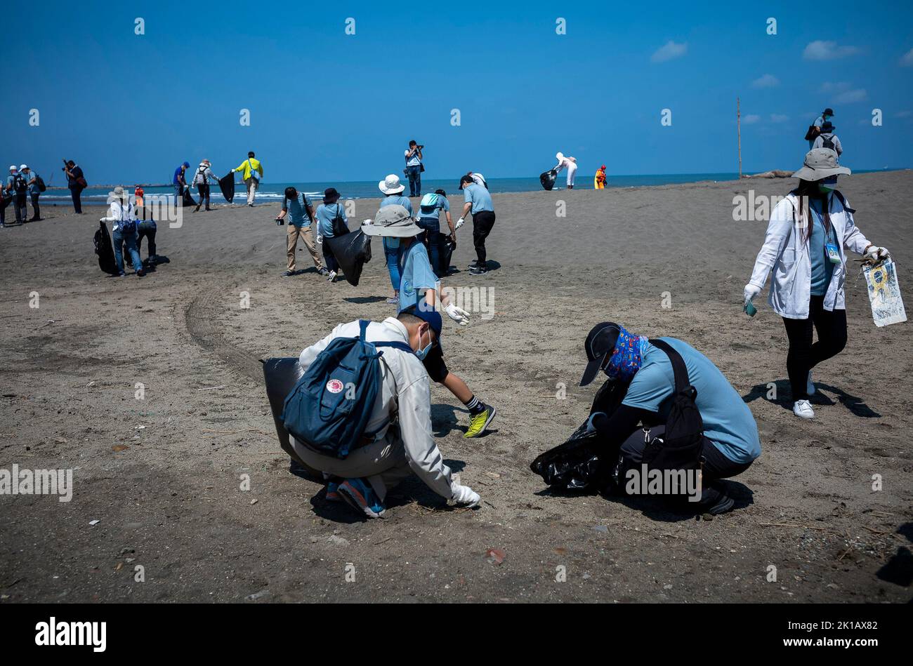 Taipei. 17th Sep, 2022. "We only have one ocean" beach cleanup day in ...