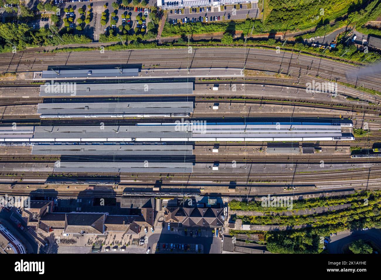 Platforms and ice train hi-res stock photography and images - Alamy