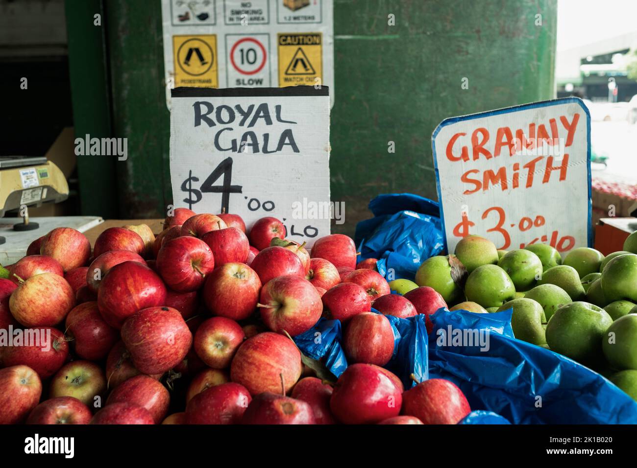 Veg store shop fresh business produce stall greengrocer greengrocers hi ...